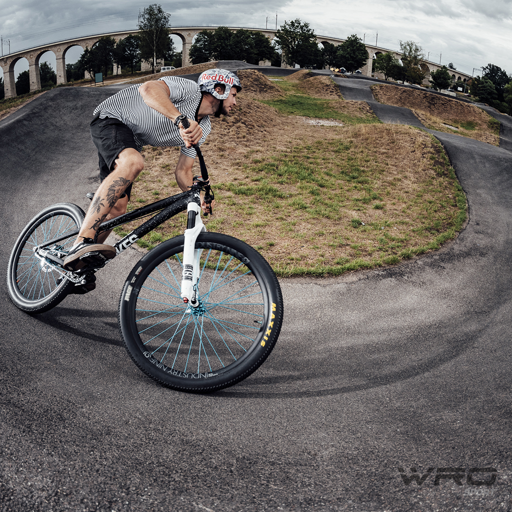 Rower dirt NS BIKES Zircus Niebieski 26" - Wrosport.pl